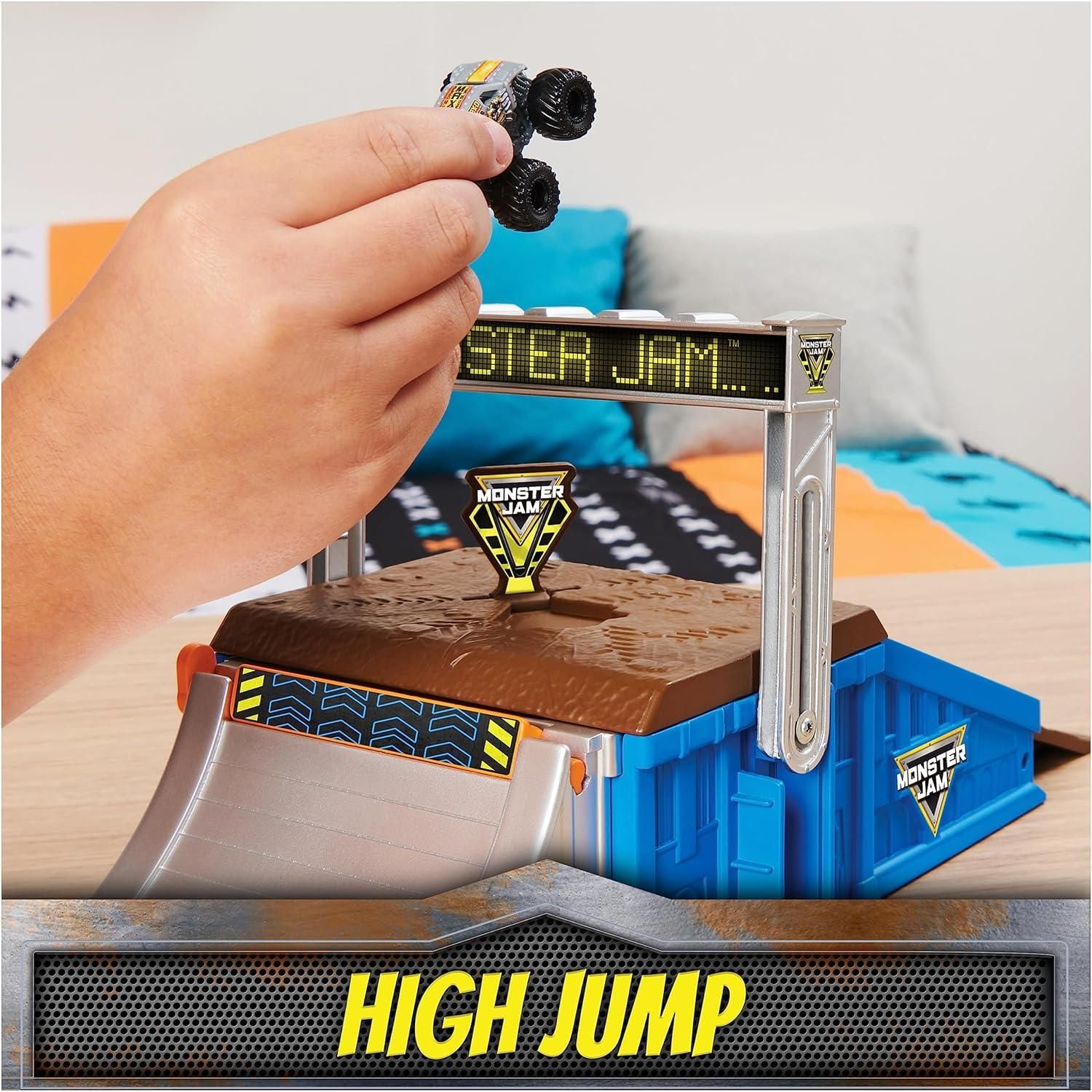 Monster Jam Mini Freestyle Flip Arena Playset and Storage with 2 Mini ...